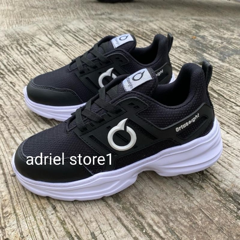 Jual SEPATU RUNNING UNISEX. ANAK SEKOLAH DAN DEWASA. SEPATU OLAHRAGA ...