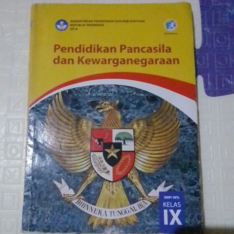 Jual Buku Pendidikan Pancasila dan Kewarganegaraan Untuk SMP/MTs Kelas IX (Buku Jadul Original ...