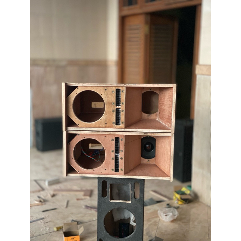 Jual Box spiker 3way low 8inch mid 6inch bahan 15mm | Shopee Indonesia