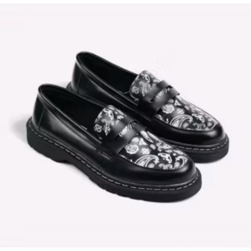 Jual Sepatu Penny Loafers Docmart Pria Hitam Motif Batik Sepatu Formal ...