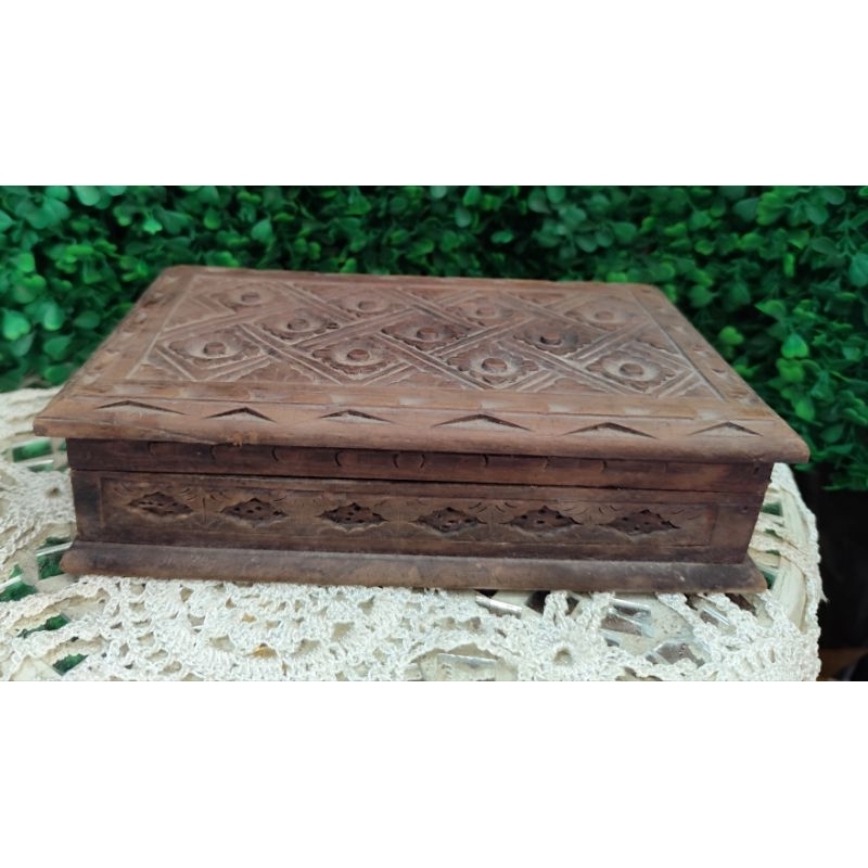 Jual Kotak Perhiasan ukiran Bunga Vintage Bali Klasik kayu Sonokeling ...