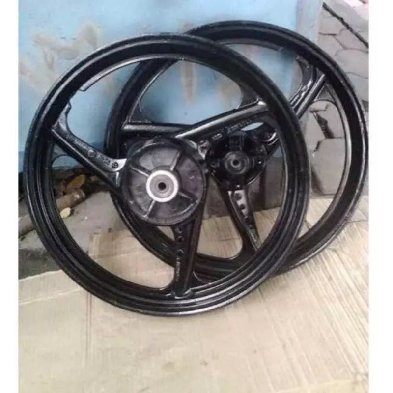 Jual VLEG VELG RING 17 PALANG 3 ENKEI FIZ R FORCE ONE ORIGINAL | Shopee ...