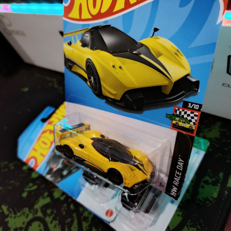 Jual Hot Wheels Pagani Zonda R Yellow | Shopee Indonesia