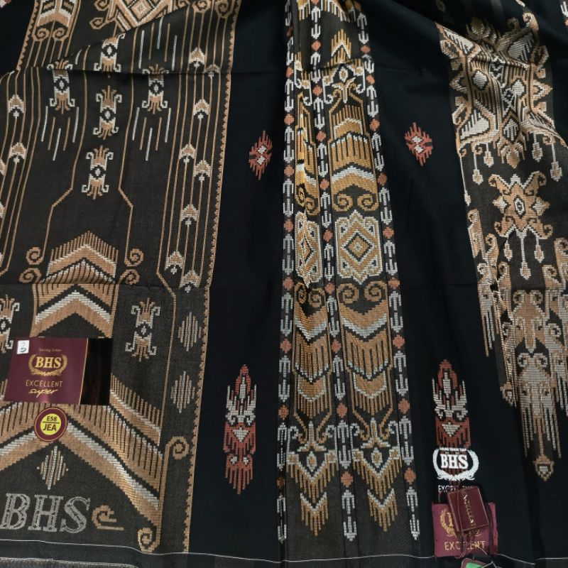 Jual SARUNG BHS EXCELLENT SUPER GOLD E58 JEA 3 HITAM JACQUARD | Shopee ...