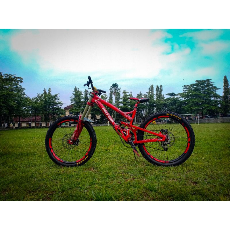 Jual Sepeda Downhill Polygon Fr2 | Shopee Indonesia
