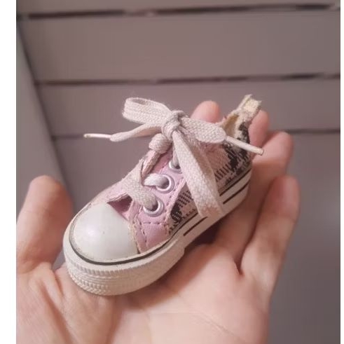 Jual miniatur sepatu sneakers | Shopee Indonesia