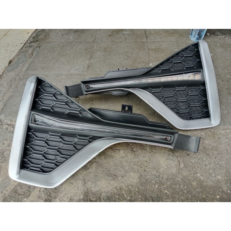 Jual lampu Drl inova zenix type Q tahun 2023 | Shopee Indonesia