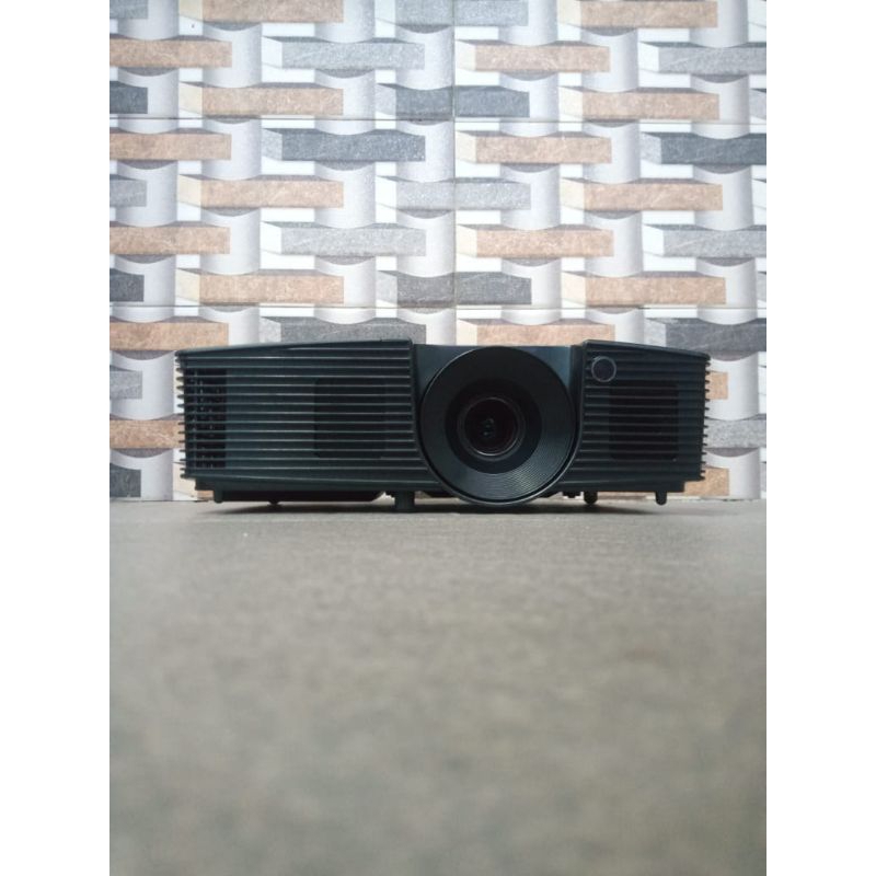 Jual Proyektor second/bekas inFocus in226 3500 Ansi lumens xga dlp ...