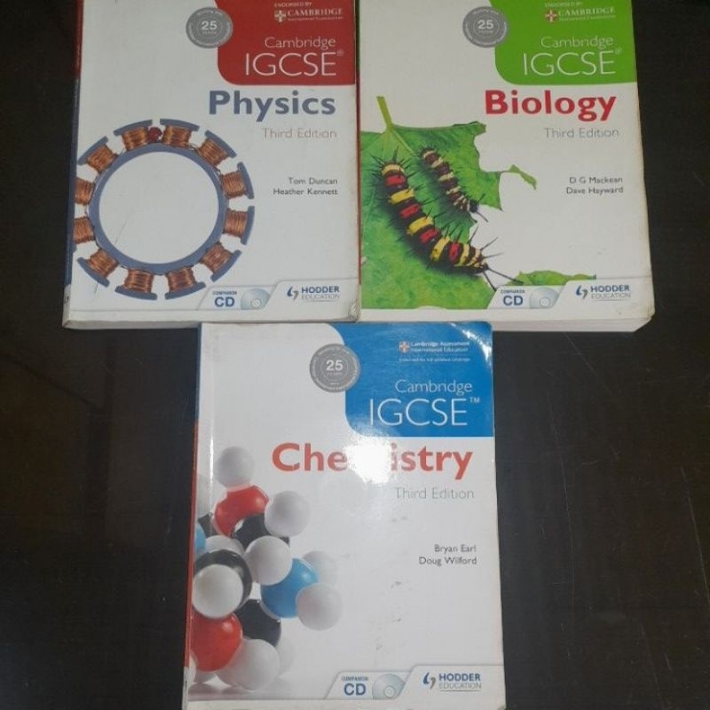 Jual cambridge IGCSE hodder education -BIOLOGY/PHYSICS/CHEMISTRY third ...