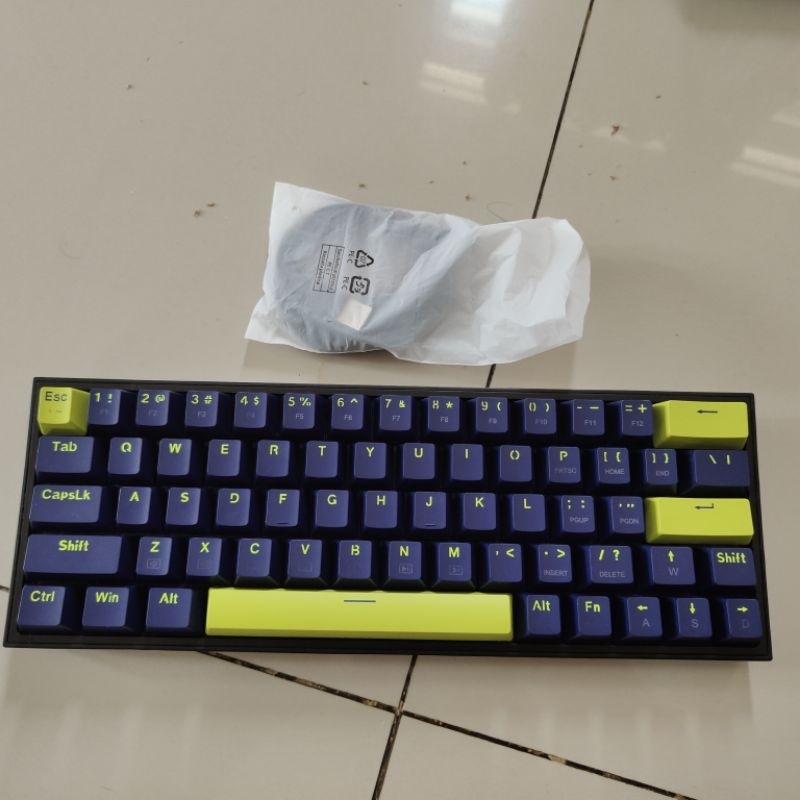 Jual Gamen Titan v lite - red switch ( no box) | Shopee Indonesia