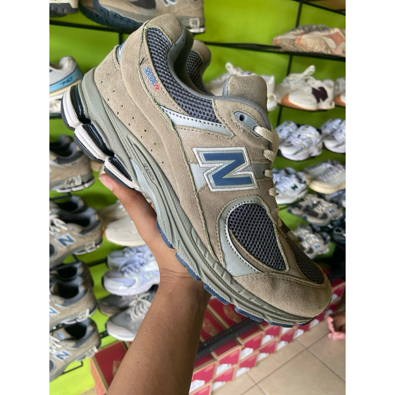 Jual NB 2002R LIGHT GREY | Shopee Indonesia