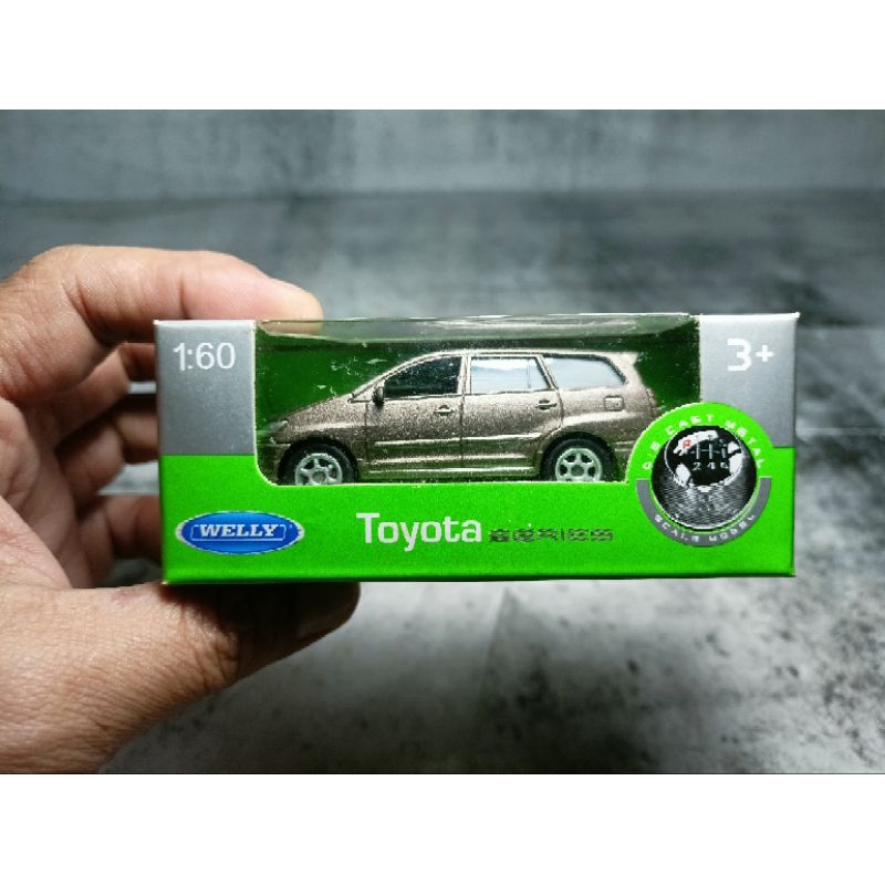 Jual welly Toyota Innova 1/60 | Shopee Indonesia
