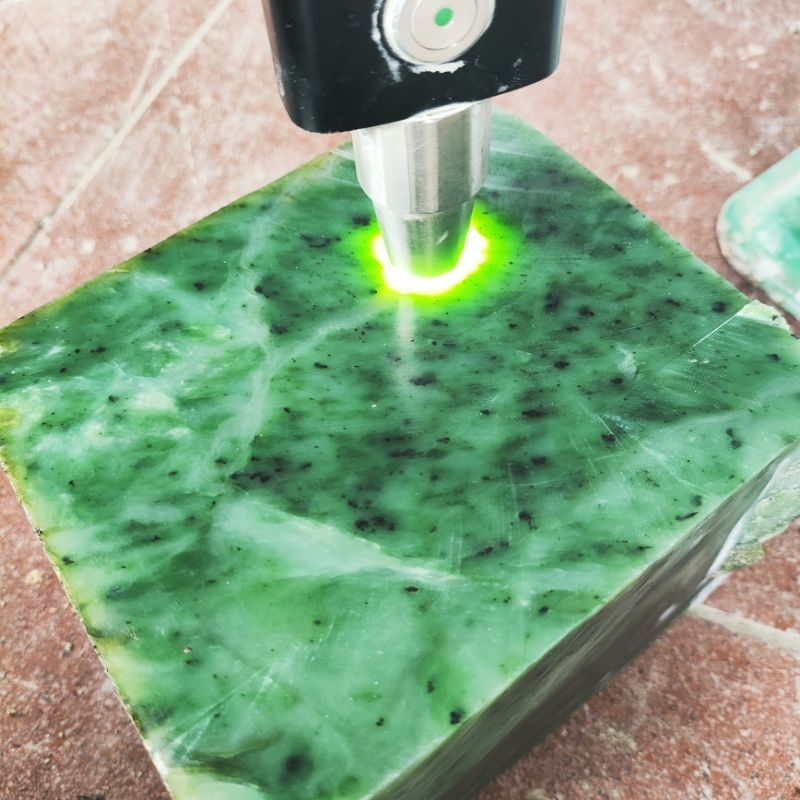 Jual BATU GIOK NEPHRITE 5.5KG | Shopee Indonesia