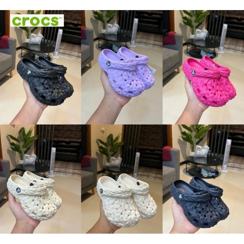 Jual Sandal Crocs classic Geometric Clog kids junior / Crocs Classic ...