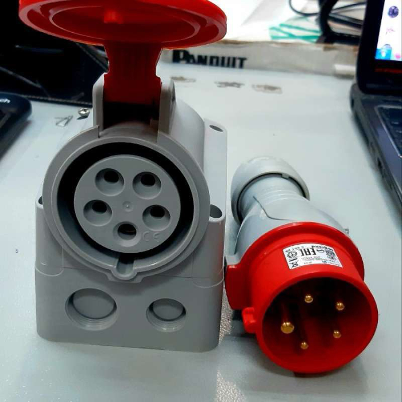 Jual LEGRAND STOP KONTAK SURFACE MOUNTING + STECKER 3P+N+E 5 PIN 16A ...