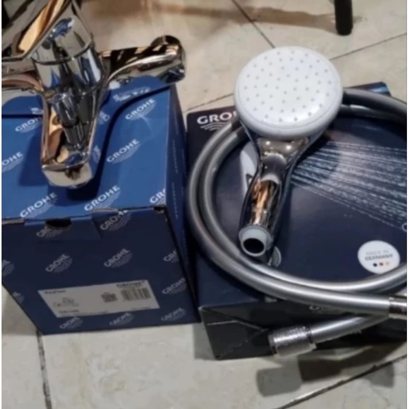 Jual GROHE 32811000 Kran Bath tubh Grohe + Shower Tempesta 100 Set Original 100% (Baru) | Shopee ...