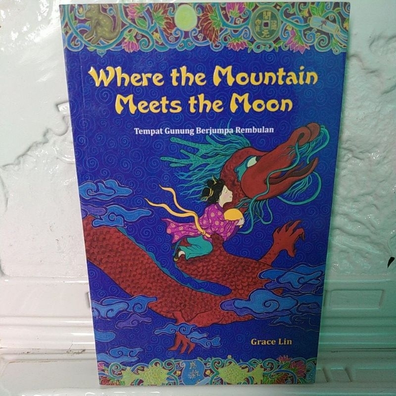 Jual Buku Original Where the Mountain Meets the Moon Tempat Gunung ...