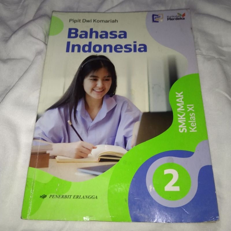 Jual Buku Pelajaran Bahasa Indonesia Jilid 2 untuk SMK/MAK Kelas XI | Kelas 11 (Pipit Dwi ...