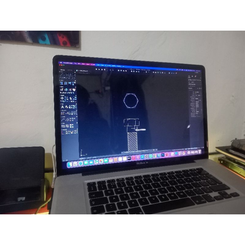 Jual macbook pro 17 inch | Shopee Indonesia