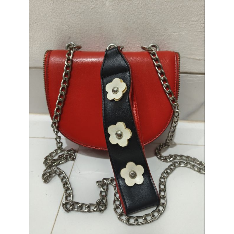 Jual Tas merah sabit Minniso preloved second bekas | Shopee Indonesia