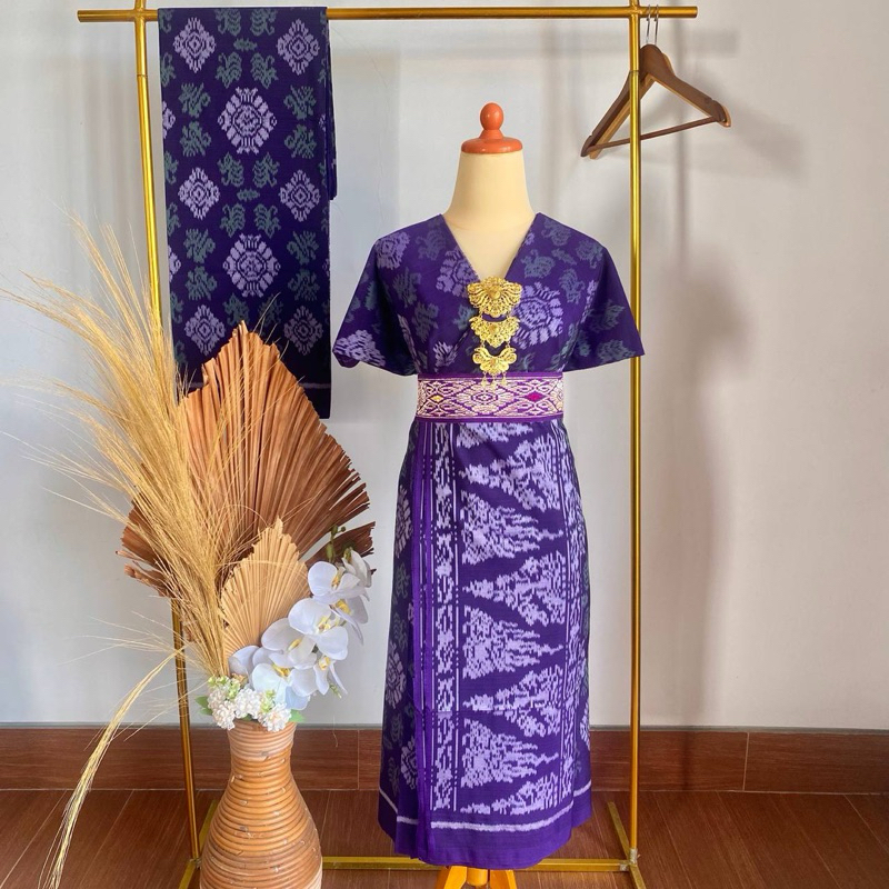 Jual KAIN TENUN ENDEK KHAS BALI MOTIF SONGKET KOMBINASI TUMPAL UNGU ...