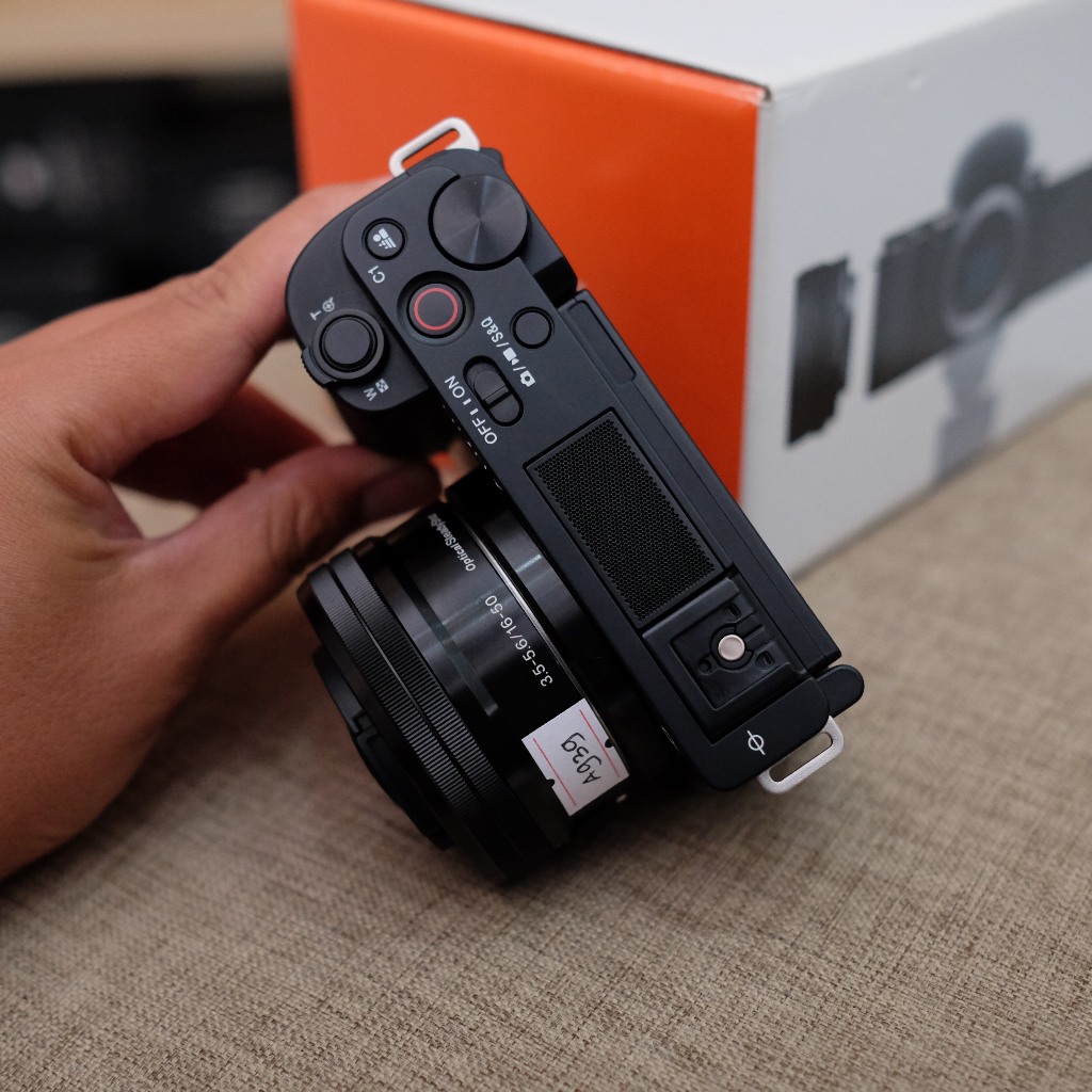 Jual SOBY ZV E-10 SECOND CONDITION 98% SEPERTI BARU / KAMERA MIROLES ...