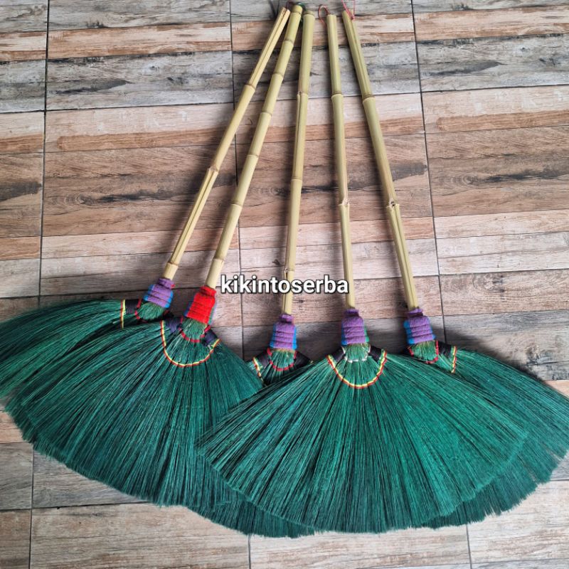 Jual sapu lantai tebal sapu rayung sapu ijuk sapu jerami gagang bambu ...