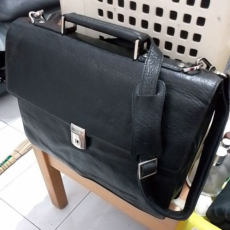 Jual LikeNew, Tas Kerja Hitam Kulit Asli SAMSONITE... | Shopee Indonesia
