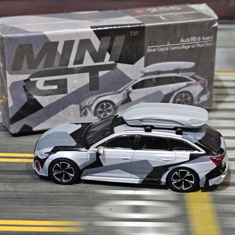 Jual Mini GT Audi Rs6 Avant silver digital camuflage 256 with roff box ...