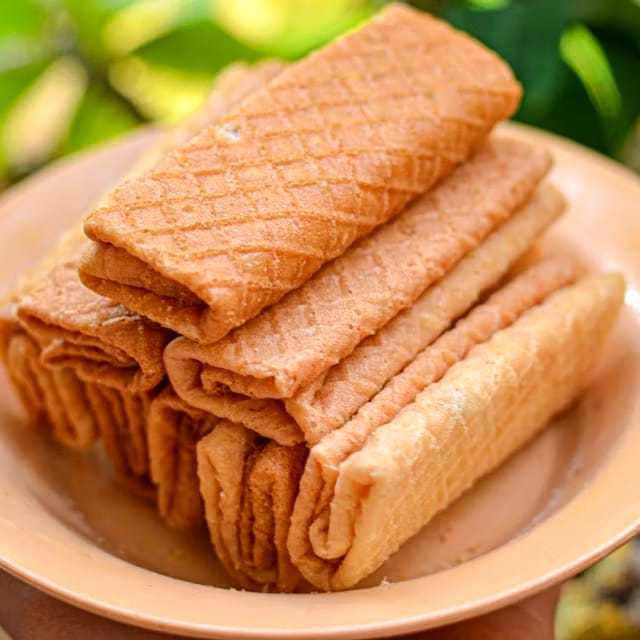 Jual 1 KG KUE SEMPRONG WIJEN SPESIAL | SEMPRONG LIPAT MANIS GURIH ...