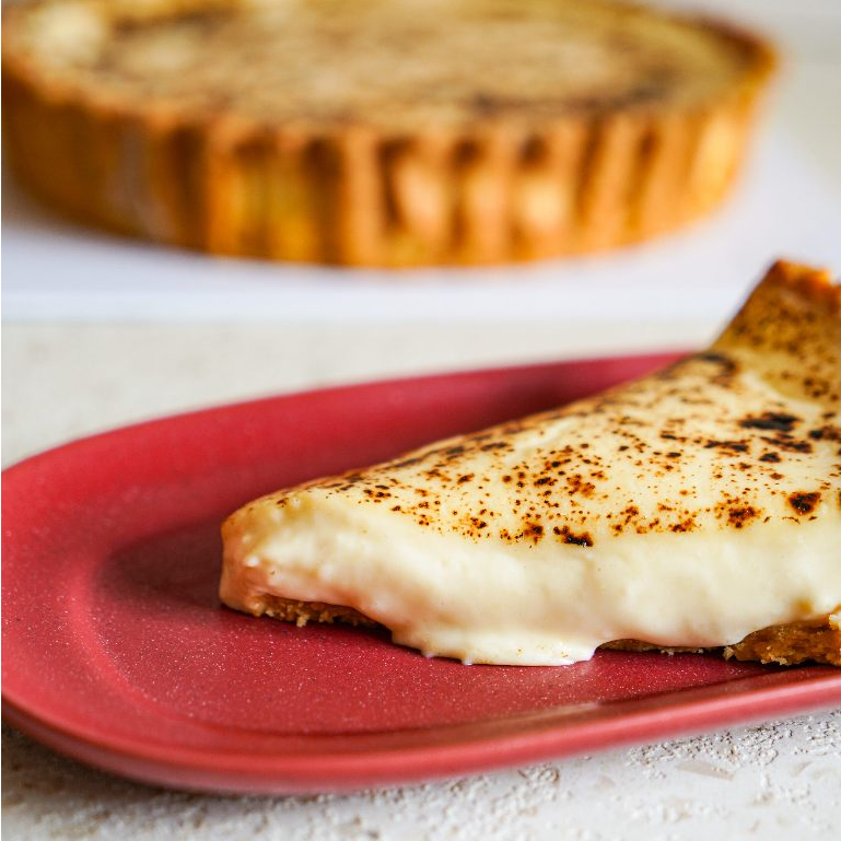 Jual Sliced Hokkaido Cheese Tart / Molten Cheesecake / Cheesecake tart ...