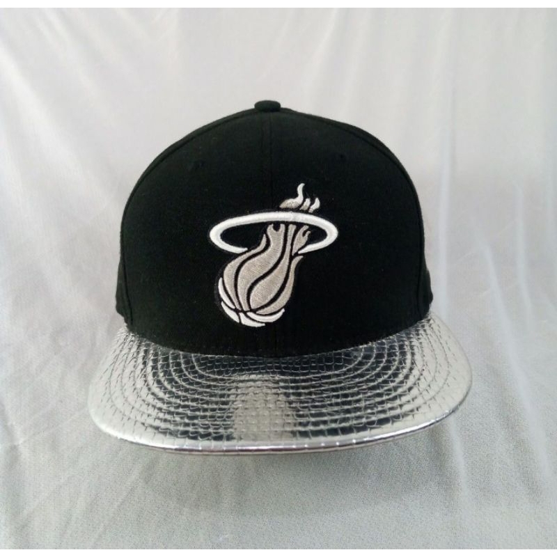 Jual Topi Snapback Miami Heat Logo New Era X NBA Hardwood Classics ...