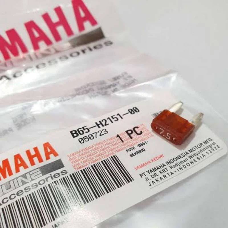 Jual Fuse Sikring Tanam Kecil 7,5A 7,5 A AEROX 155 LEXI XMAX 250 R15 V3 ...