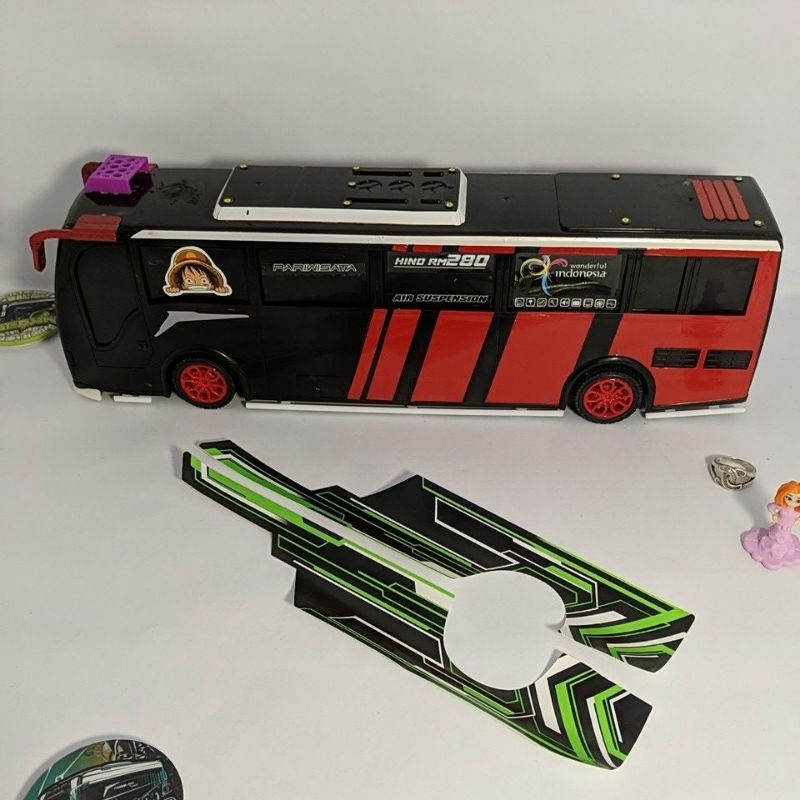 Jual stiker Nabila liveri Nabila aksesoris miniatur bus telolet ...