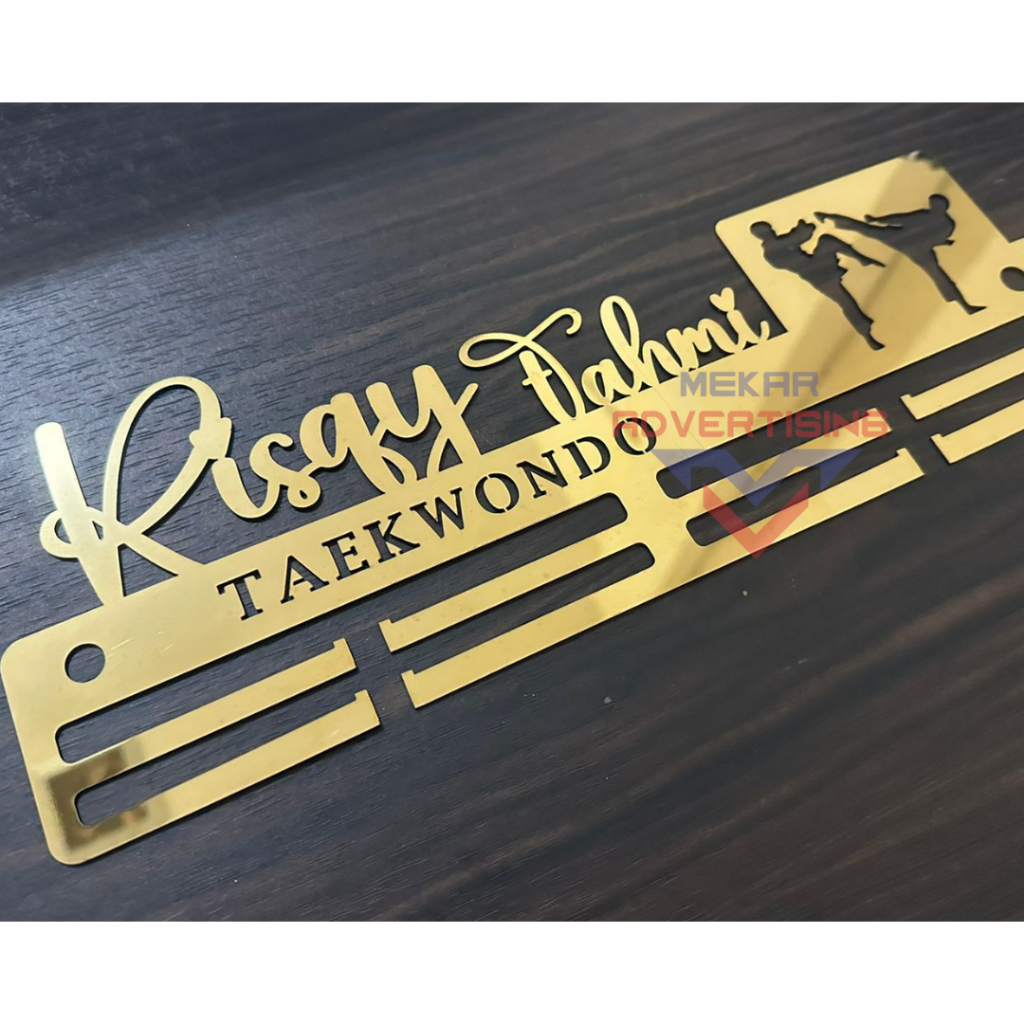 Jual TEMPAT MEDALI STAINLESS GOLD MIROR CABANG OLAHRAGA TAEKWONDO ...