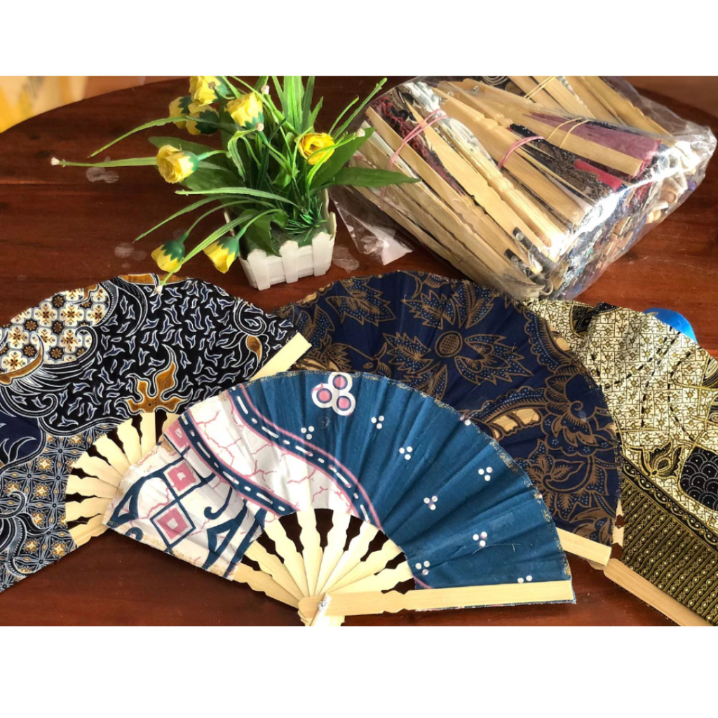 Jual [50 PCS] souvenir pernikahan kipas angin tangan motif batik bisa ...
