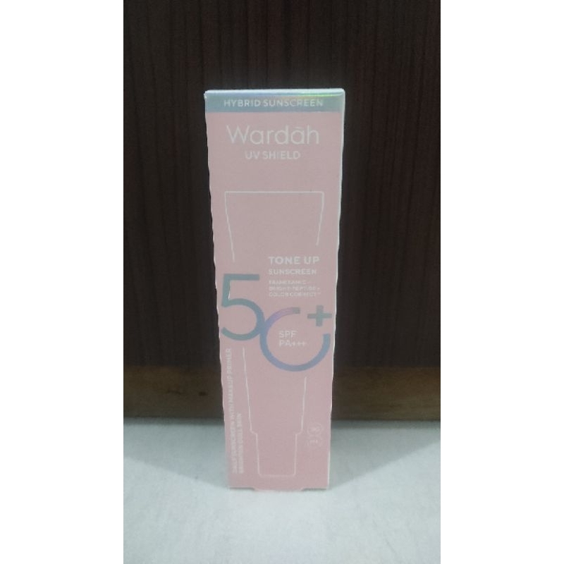 Jual Wardah UV Shield Tone Up Sunscreen SPF 50 PA+++ 30 ml | Shopee ...