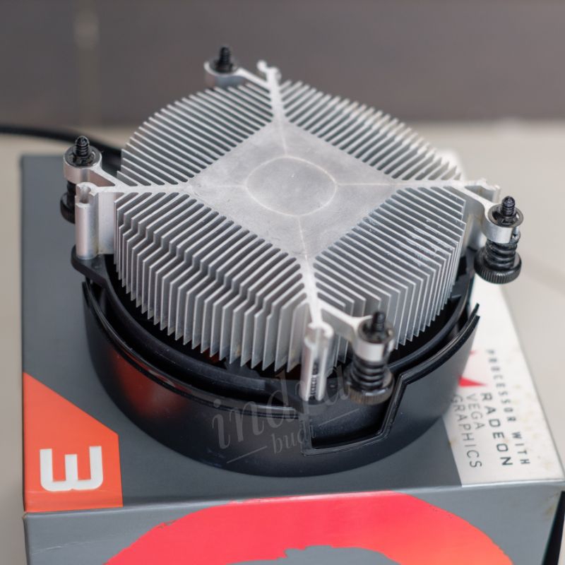 Jual AMD ryzen 3 2200G box plus cooler second | Shopee Indonesia