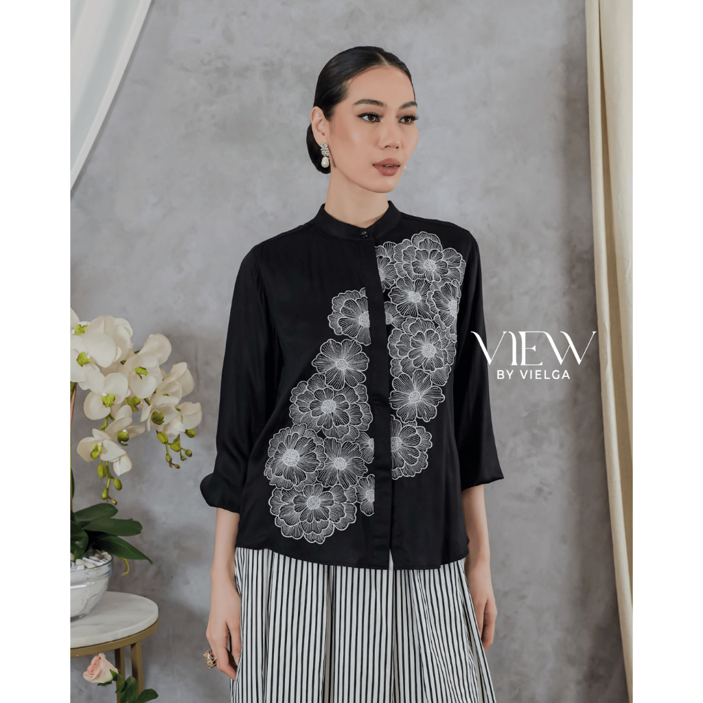 Jual Blouse Hitam Eksklusif Dengan Bordiran Motif Mawar Cantik dan ...