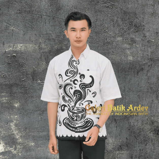 Jual Galeri Batik Ardev - White Cappucino Kemeja Pria Lengan Pendek ...