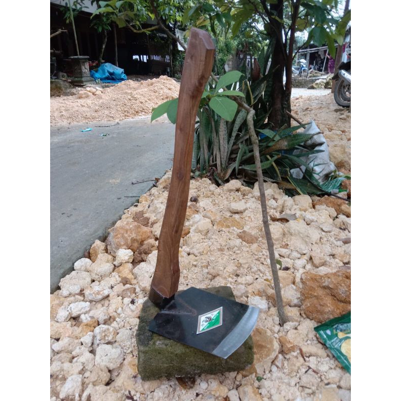 Jual cangkul gagang kayu siap pakai bahan tebal | Shopee Indonesia
