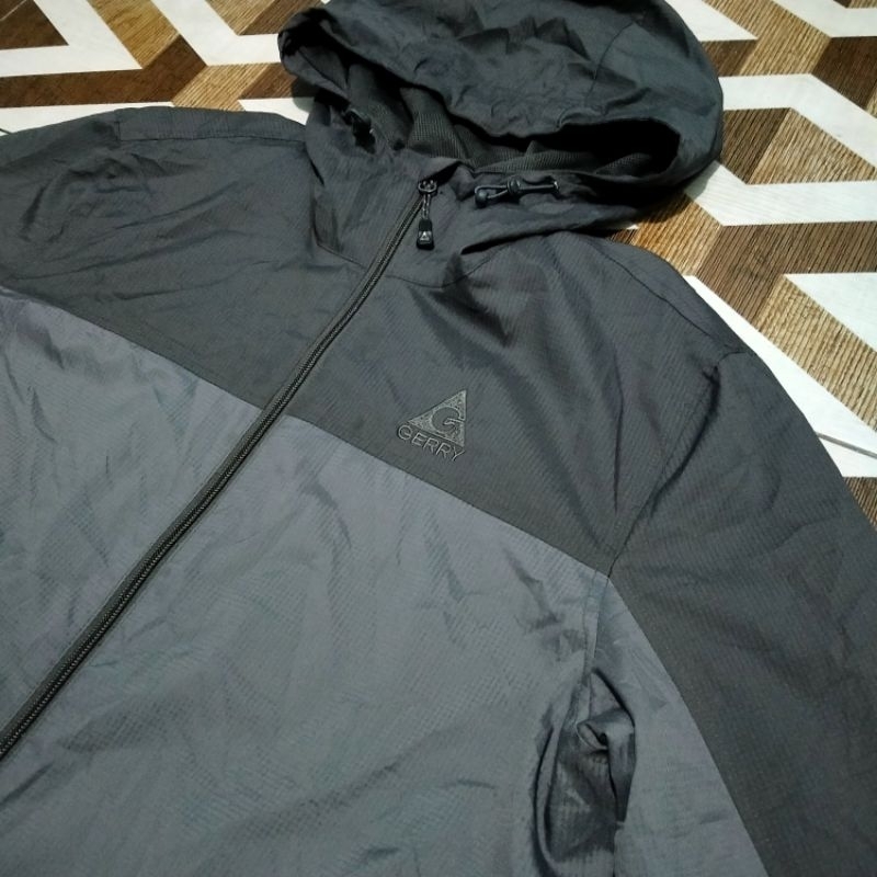Jual jaket wb outdoor Gerry size L XL masuk 2 Layer bahan tebal ...