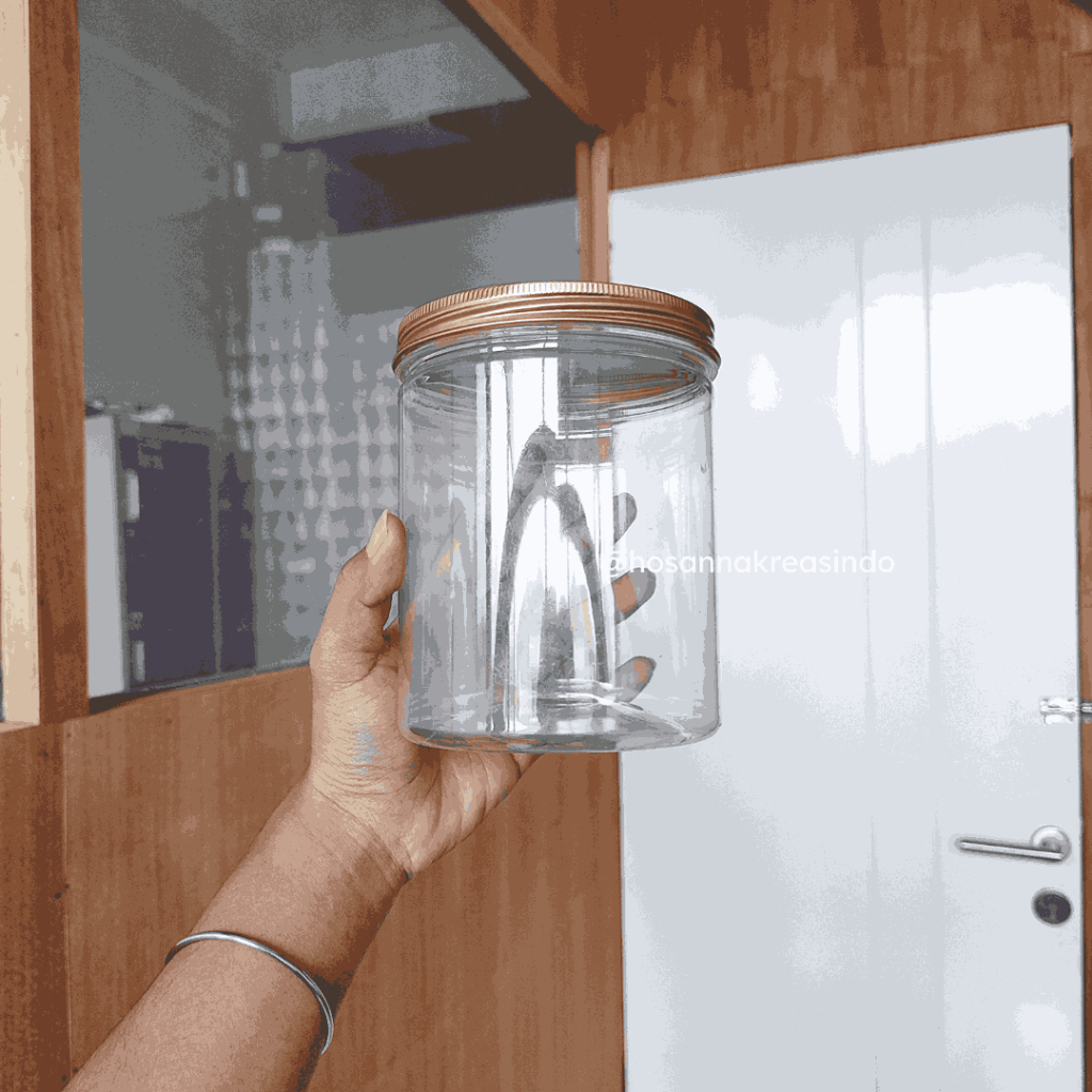 Jual Jar Plastik Tutup Emas 750ml / Toples Plastik Tutup Emas 750ml - JP03-G | Shopee Indonesia