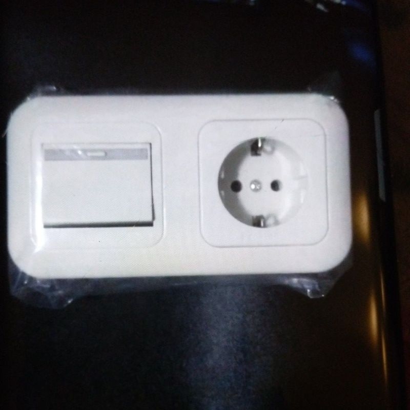 Jual SAKLAR PANASONIC SET WIDE LEBAR STOP KONTAK 2 in 1 FRAME | Shopee ...