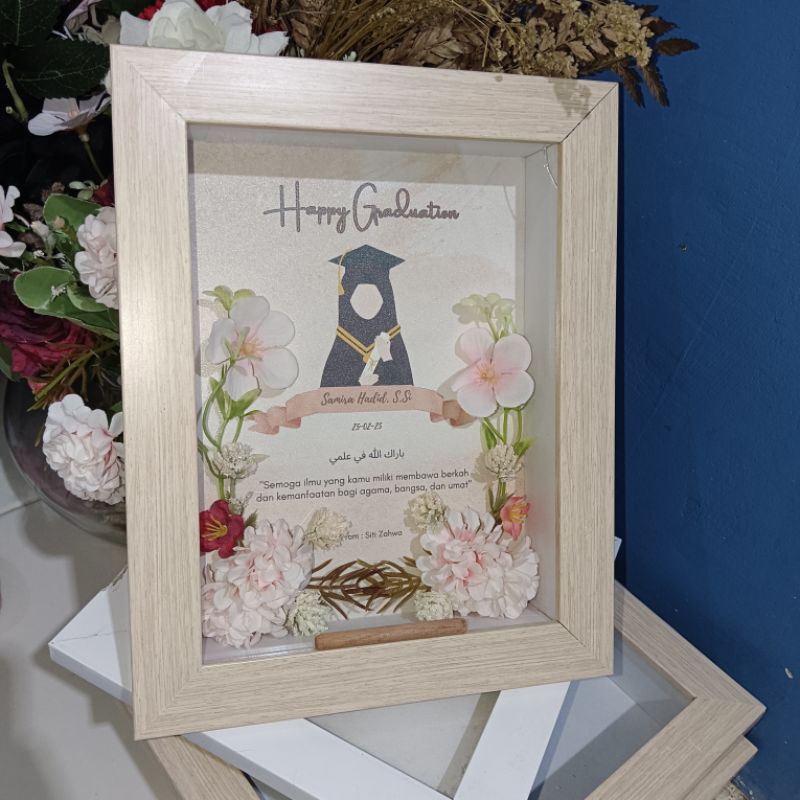 Jual GIFT Simple/ Frame kado Ultah Pernikahan/ kado Wisuda/ Frame 6R ...