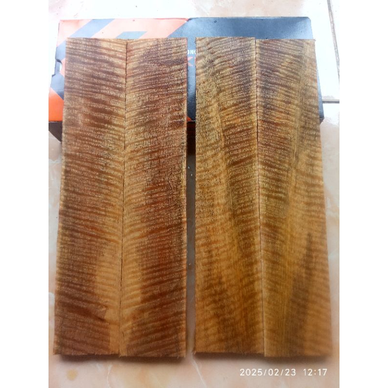 Jual kayu Curly atau keriting mangga hutan ukuran 30x6x1cm [Per Papan ...
