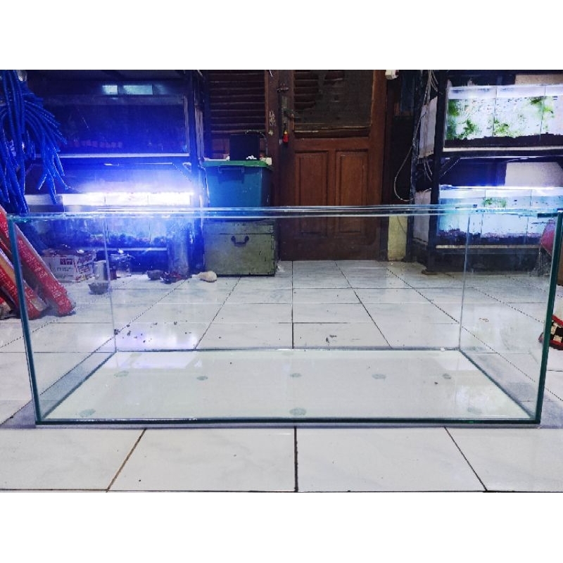 Jual Aquarium Kaca Size 100x40x40 Ketebalan Kaca 5 Mili (khusus pesanan ...