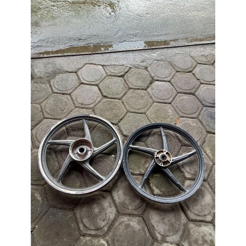Jual velg cw Supra/velg palang SupraX 125 original copotan set depan ...