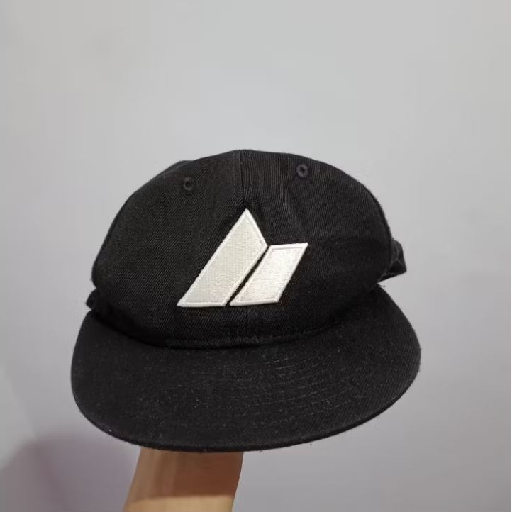 Jual MACBETH SNAPBACK LOGO Caps | Shopee Indonesia