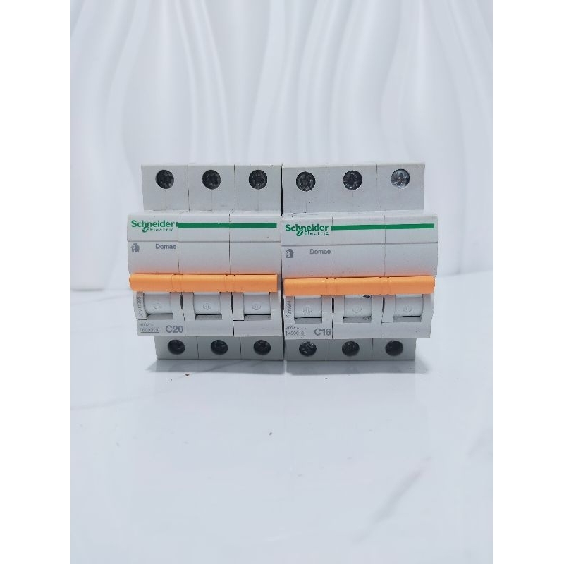 Jual Mcb Schneider domae 3Phse 6A 10A 16A 20A 25A 32A 40A 50A 63A original | Shopee Indonesia